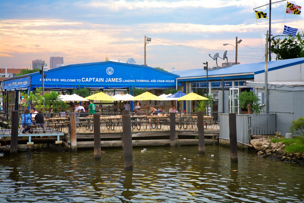 An evening at Captain James - Baltimore Magazine